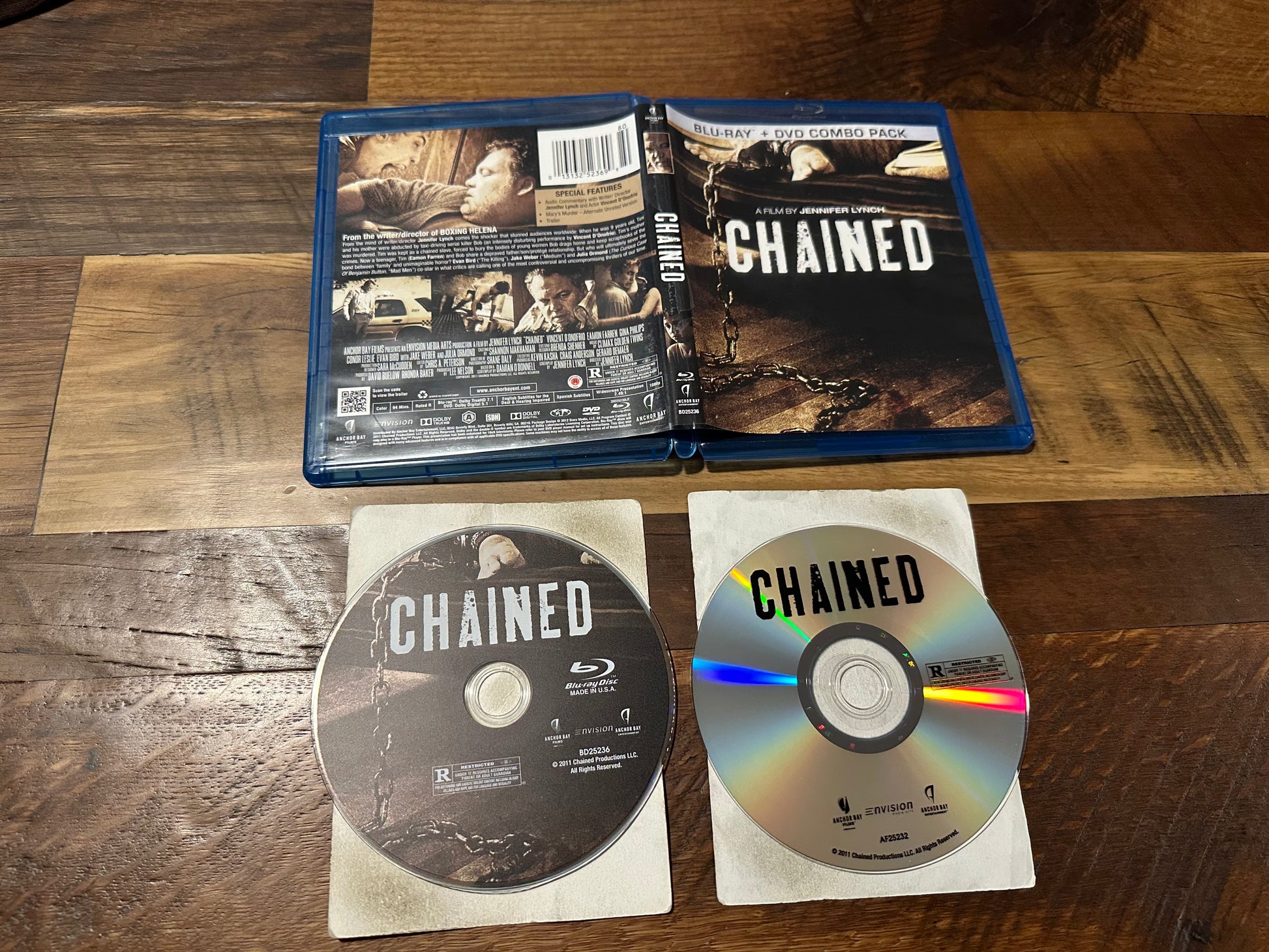 Chained Blu ray/DVD-Anchor Bay-Modern Horror-Widescreen-2 Disc ...