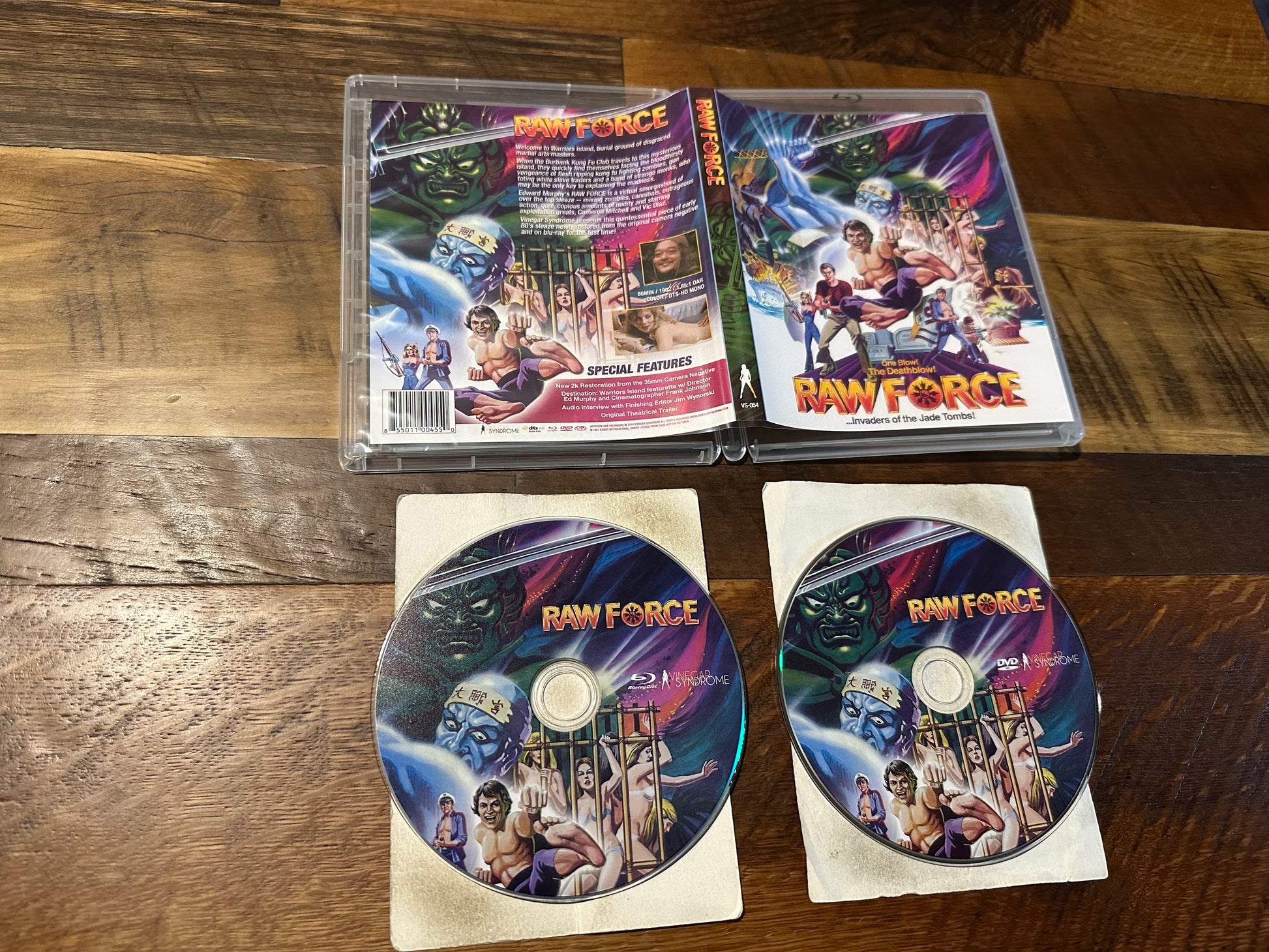 Raw Force Blu ray/DVD-Vinegar Syndrome-80’s Horror Classic – DVDHorrorman