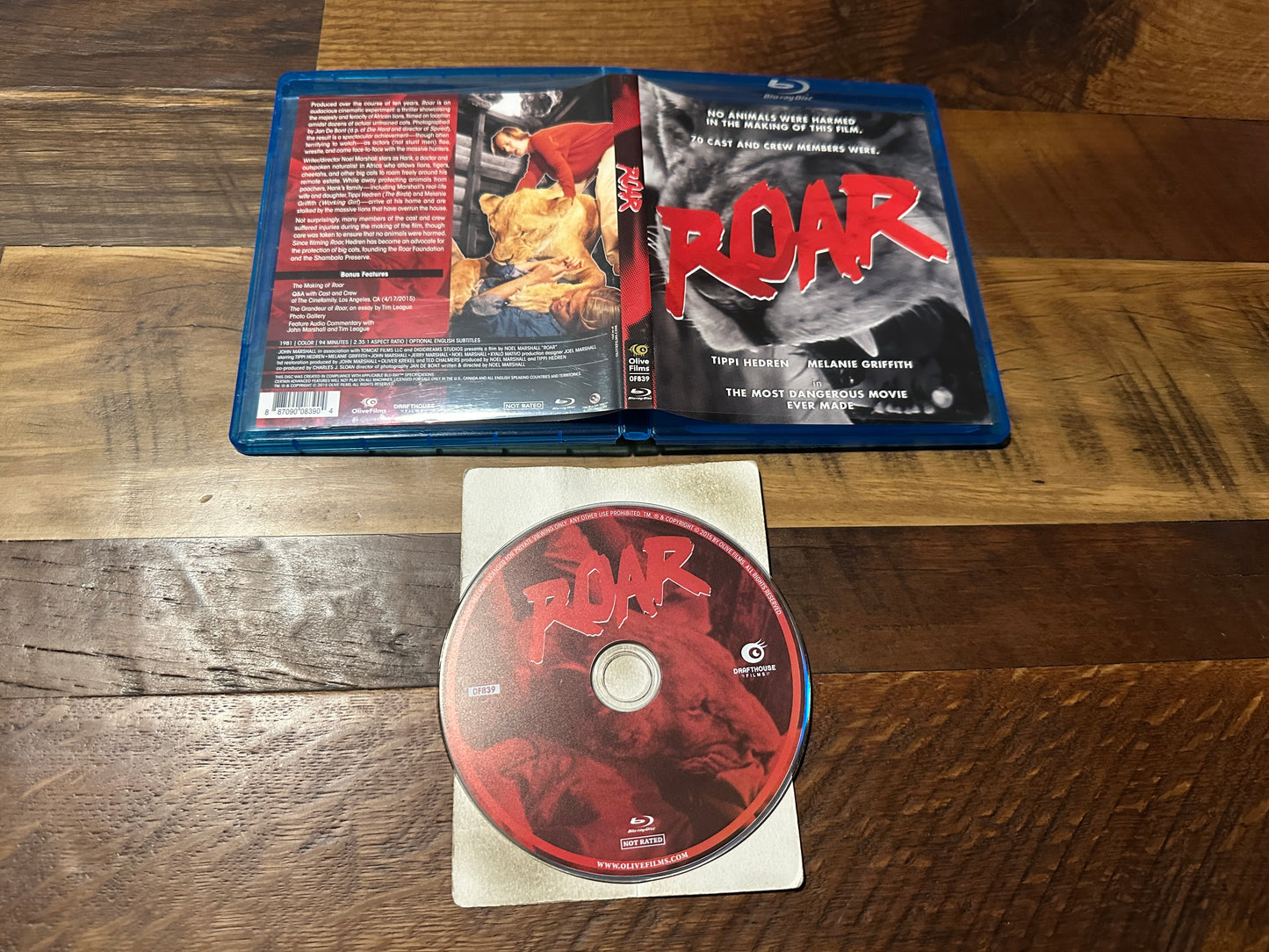 Roar (Blu ray, Olive Films, 80’s Horror Classic, Widescreen, OOP ...
